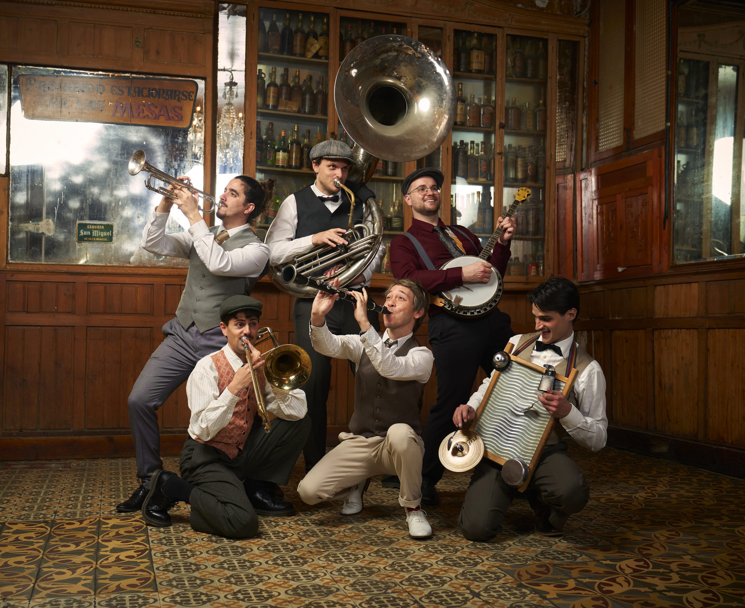 SWING ENGINE STREET SEXTET - GRUP DE MÚSICA PER FESTES