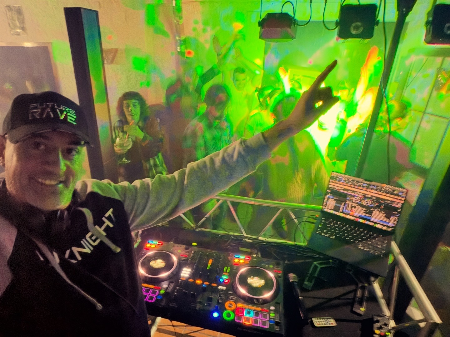 Update Formulario DJ KNIGHT